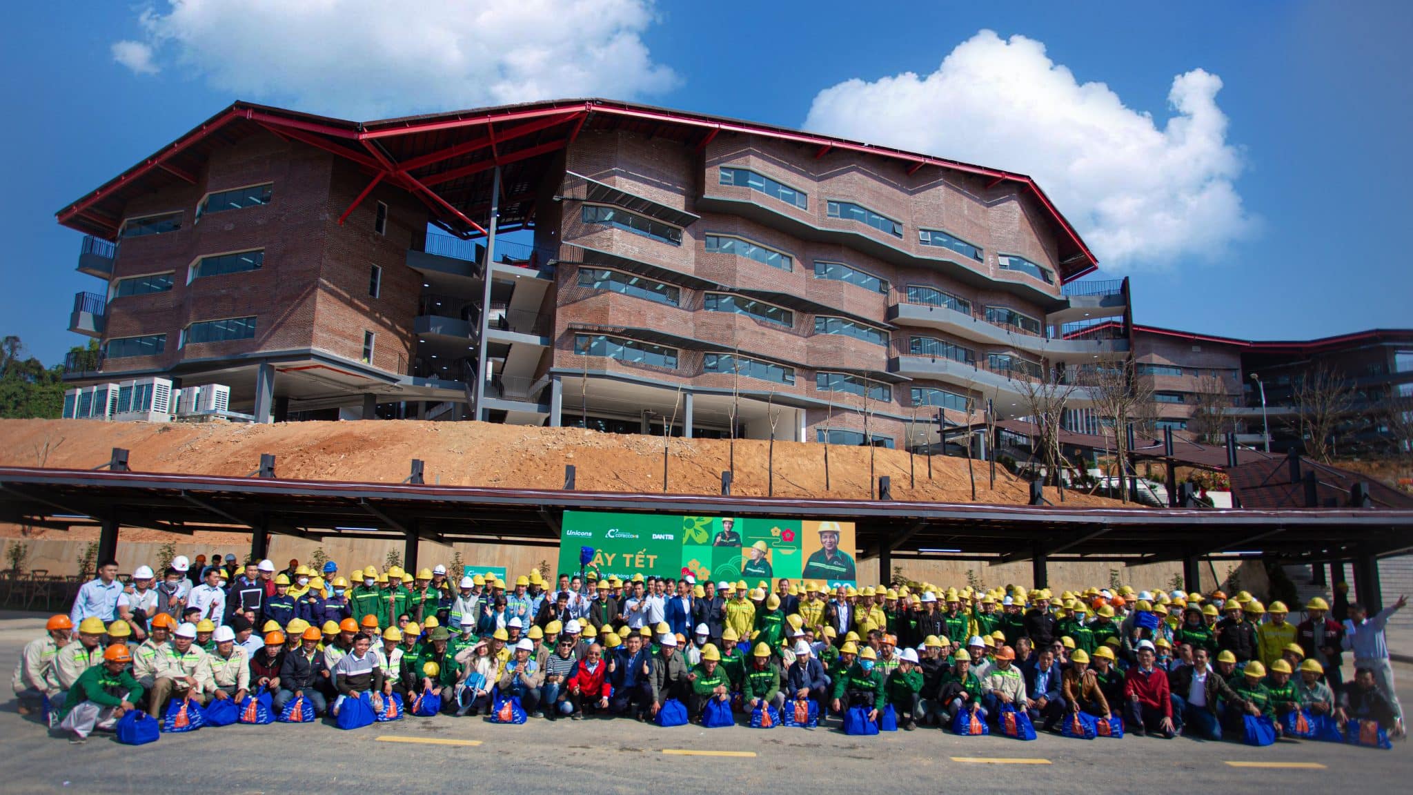 "XAY TET 2023" - COTECCONS "BUILD" TET FOR 12,000 CONSTRUCTION WORKERS ...